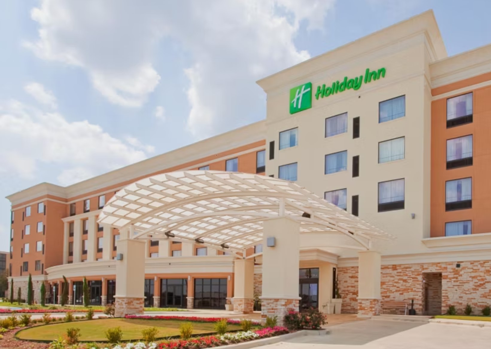 Holiday Inn – Fossil Creek - Pilot Catastrophe Services